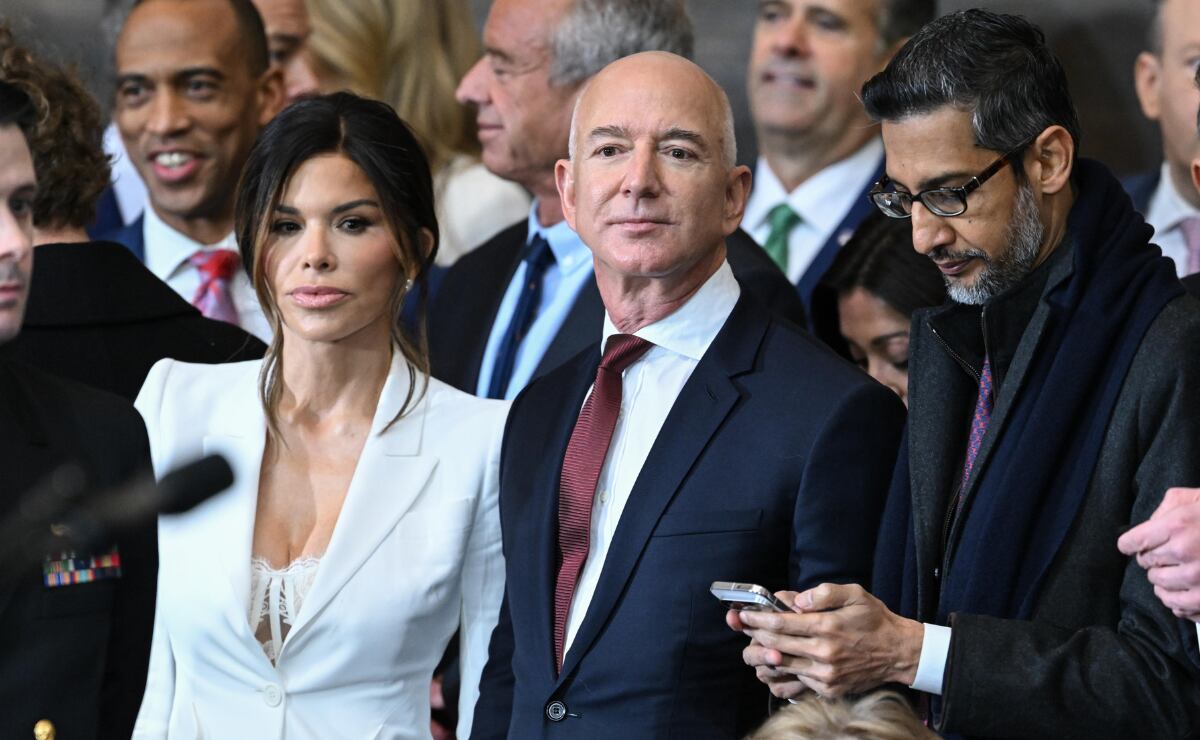 Lauren Sánchez, novia de Jeff Bezos, responde a críticas por mostrar su ...